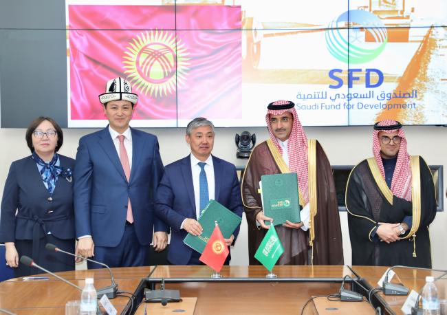 The Saudi Fund for Development signs two agreements to finance two ...